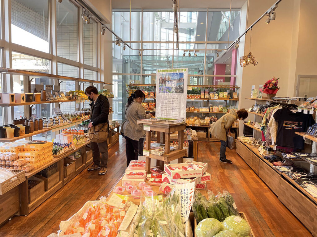 About SAYA Market & Cafe – SAYA Market & Cafe